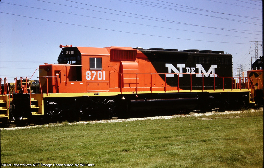 NdeM SD40-2 8701